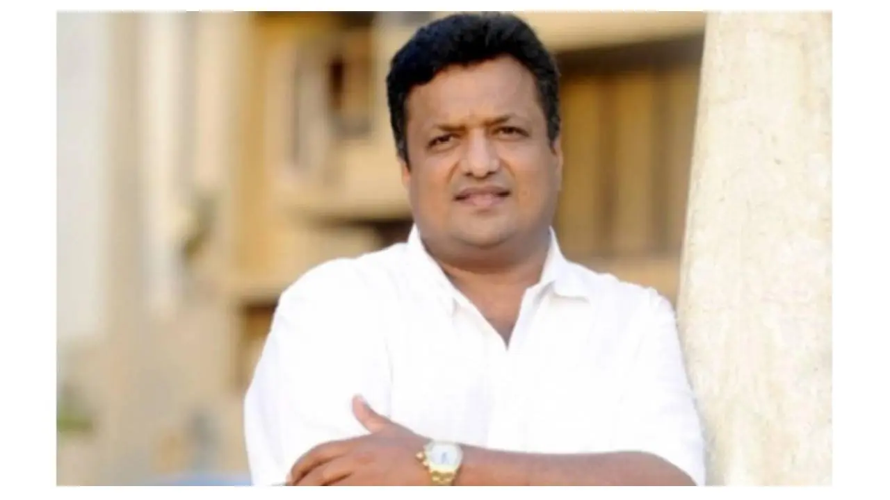 Director Sanjay Gupta Shocked To See Underage Kids Packed In Theatres ...
