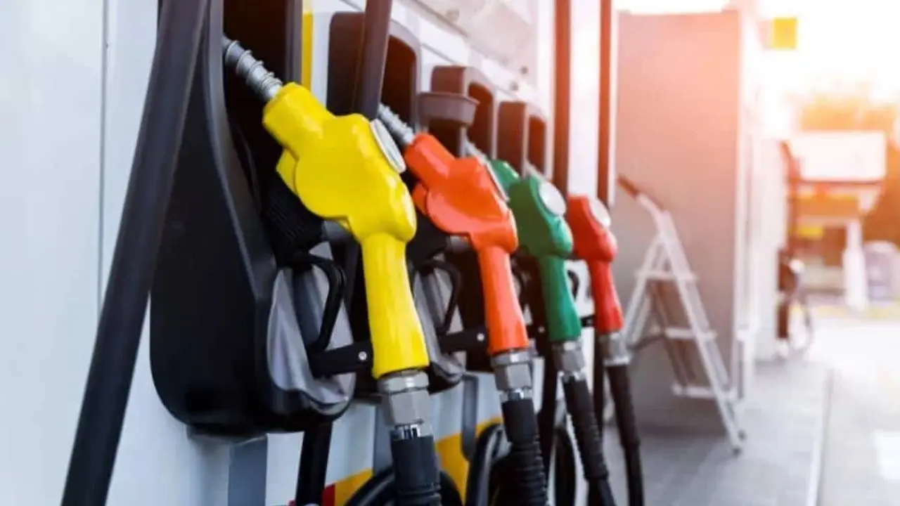 Major new rules for petrol and diesel sales: Centre imposes stricter ...